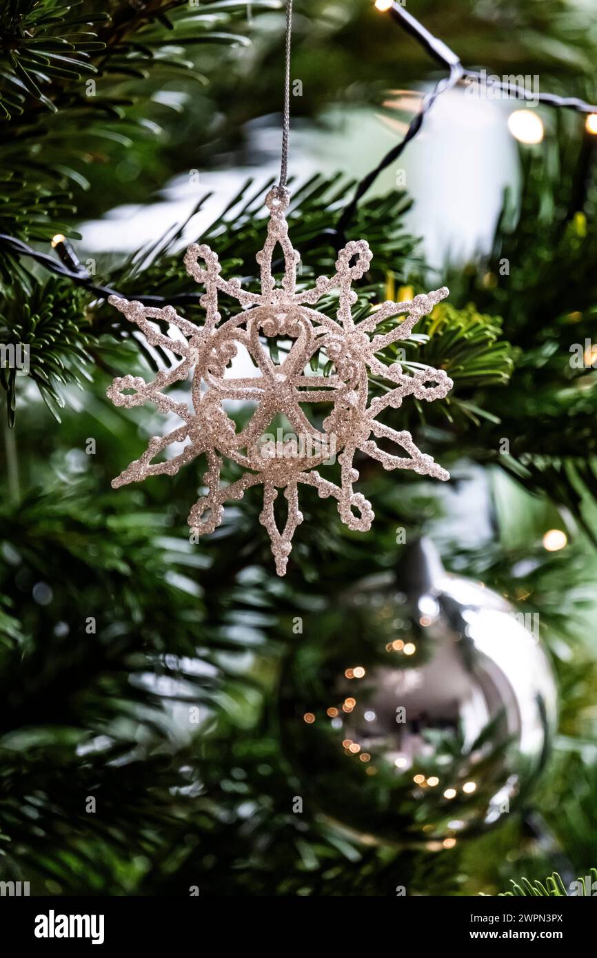 Decorated christmas tree close hi-res stock photography and images - Alamy