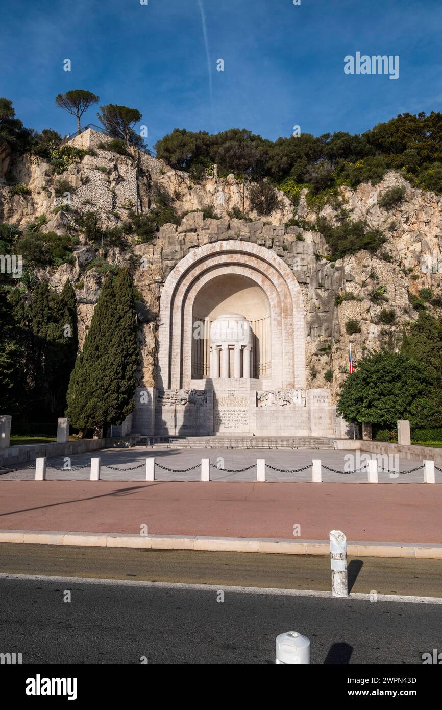 Monument to the dead of rauba capeu hi-res stock photography and images ...