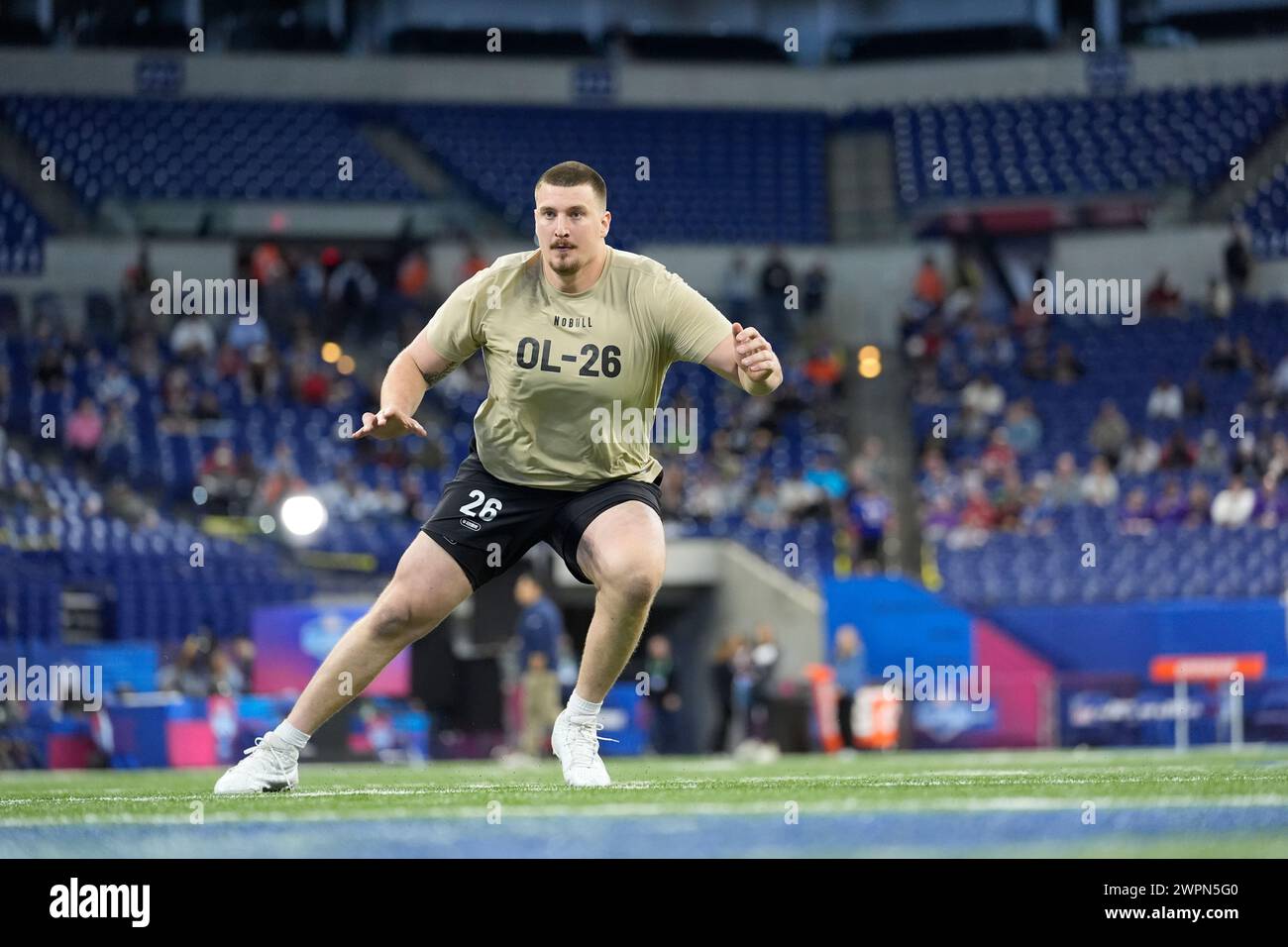 South Carolina offensive lineman Nick Gargiulo runs a drill at the NFL ...