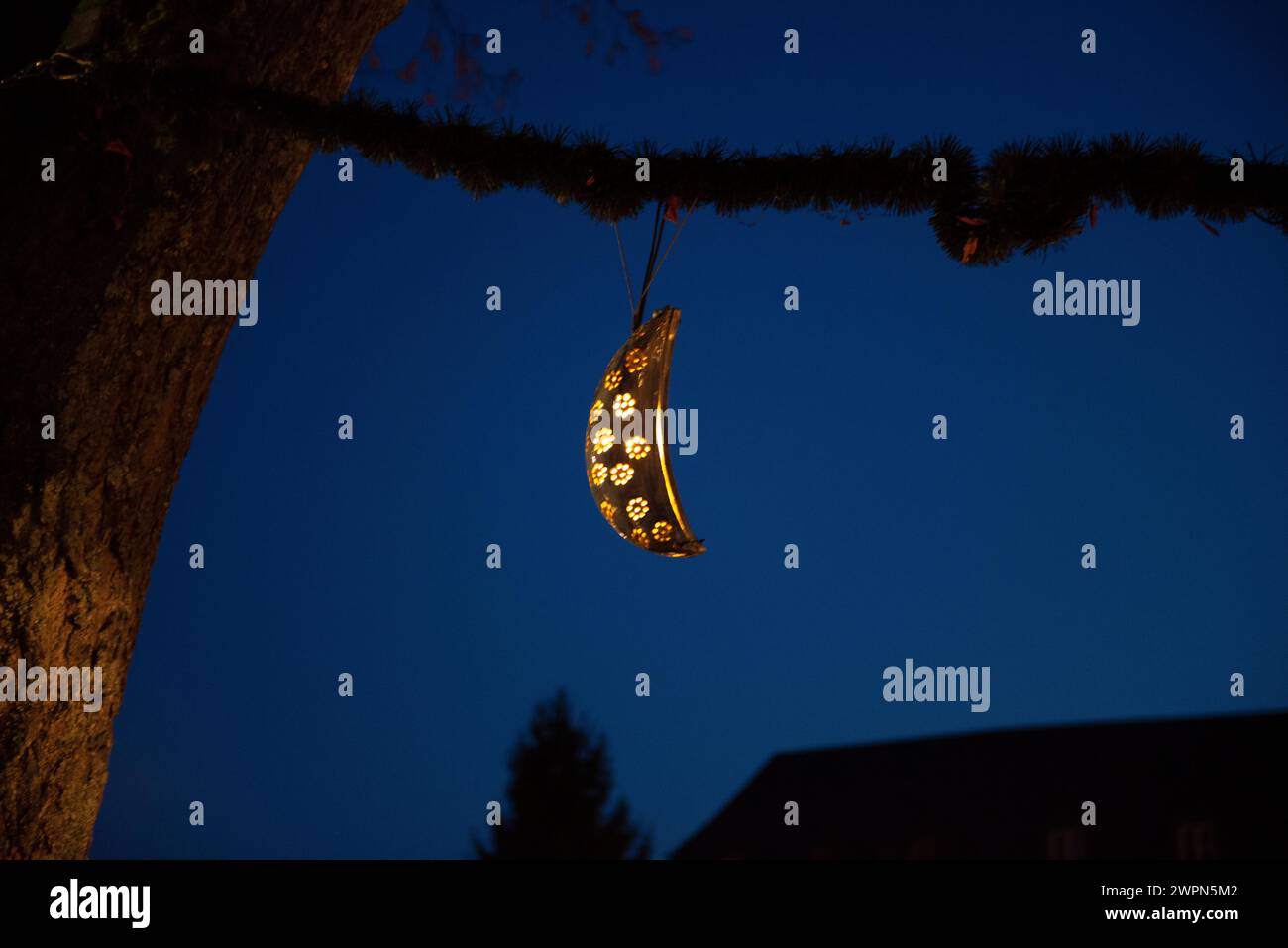 Winter, Advent, Christmas decorations, moon, evening Stock Photo - Alamy