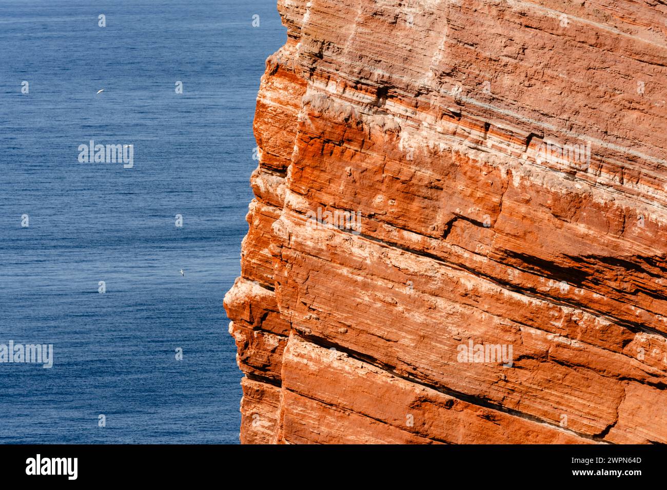 Offshore rocks hi-res stock photography and images - Alamy