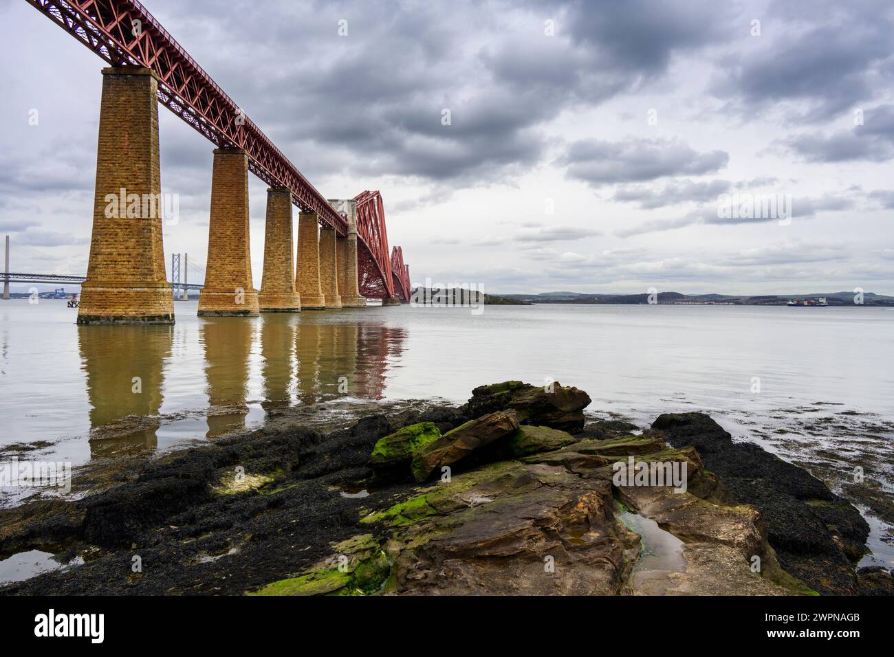 United Kingdom, Scotland, Edinburgh, architecture, Forth Bridge ...