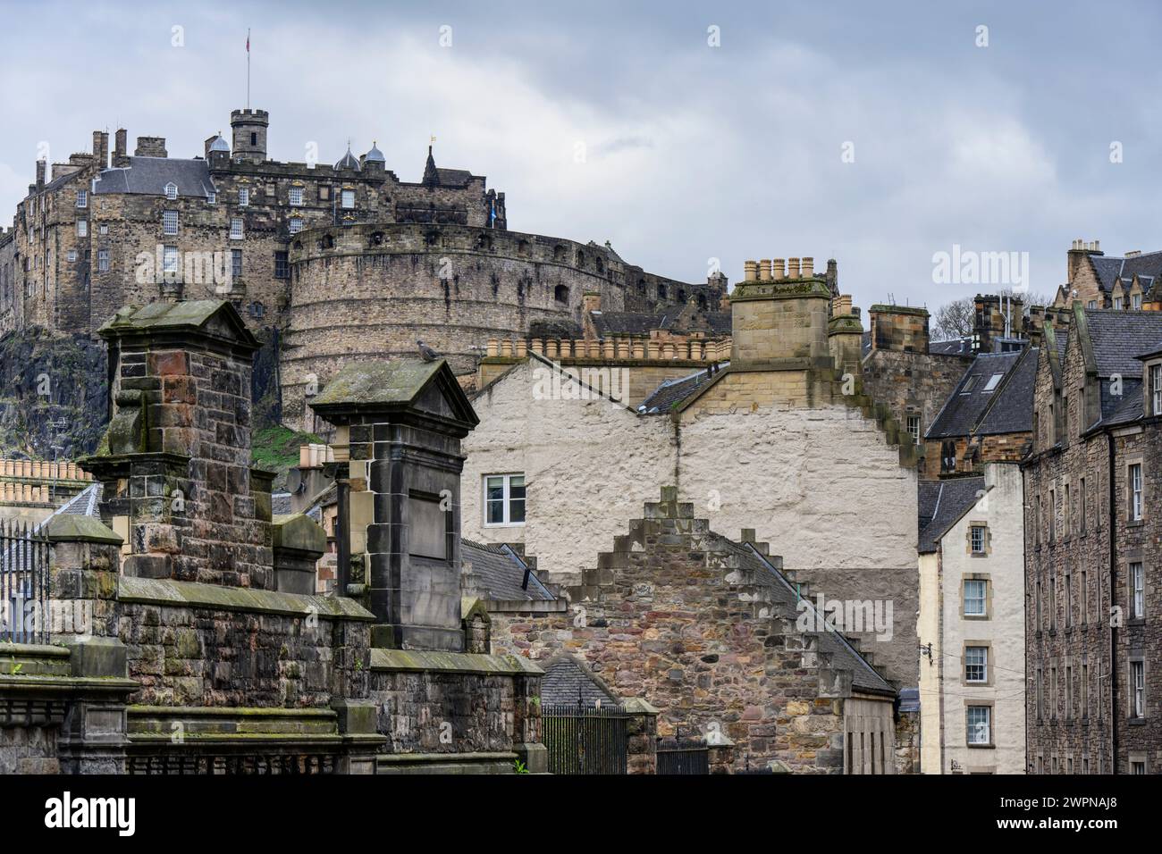 Edinburgh architecture hi-res stock photography and images - Alamy