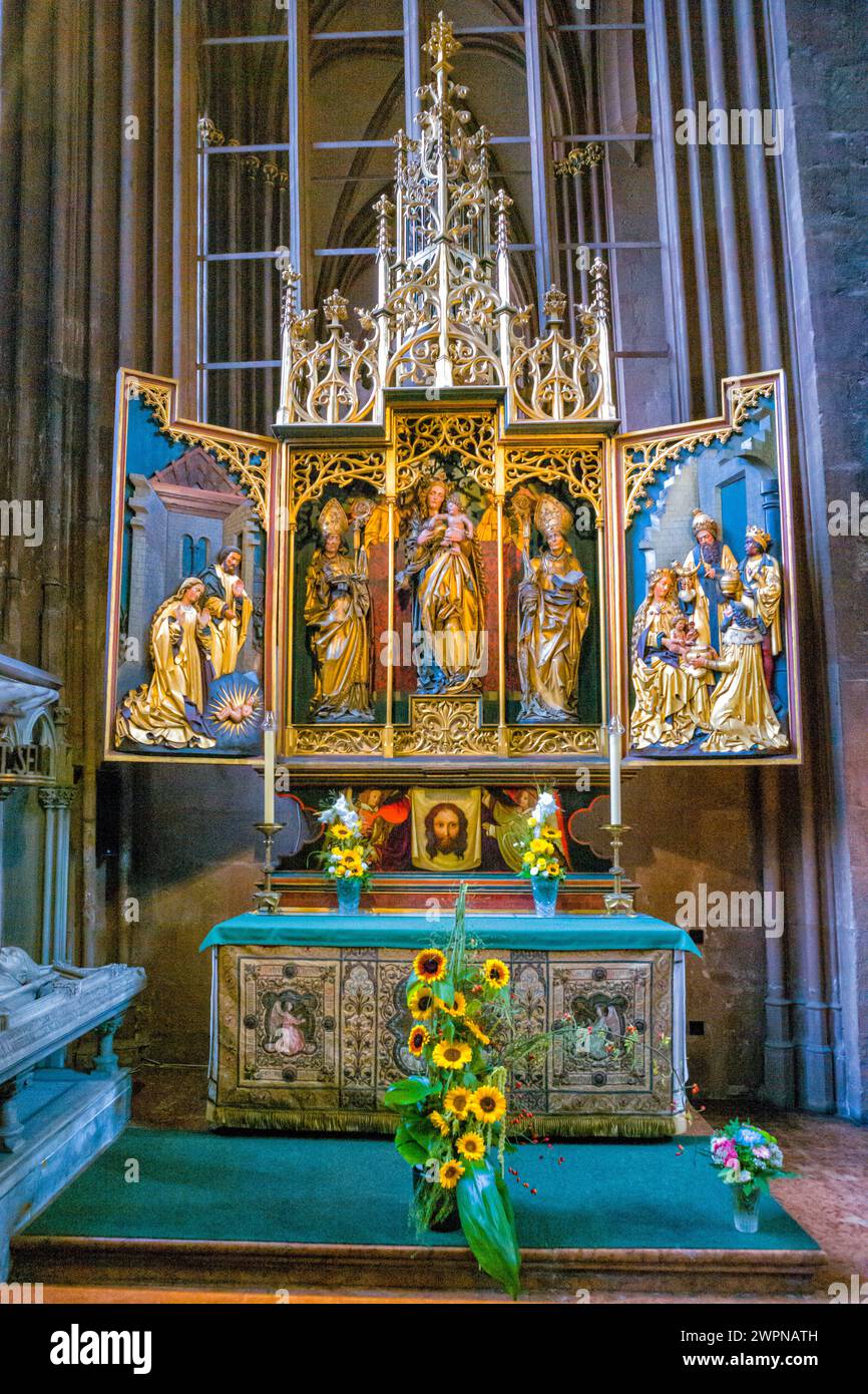 Marian altar in mainz cathedral hi-res stock photography and images - Alamy