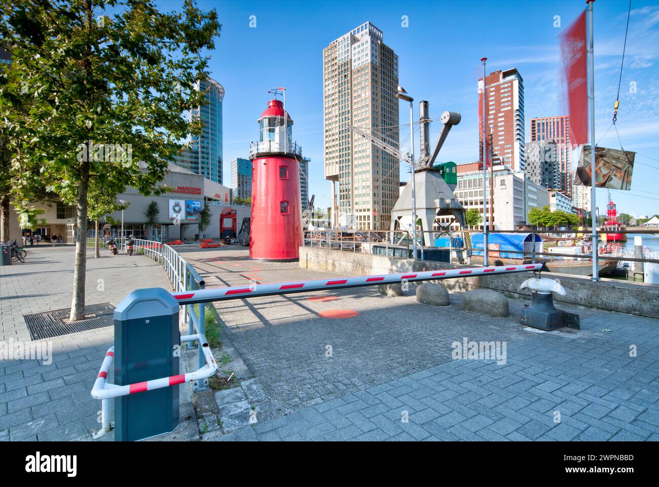 Maritiem Museum, Leuvehaven, museum harbor, lighthouse, cranes ...