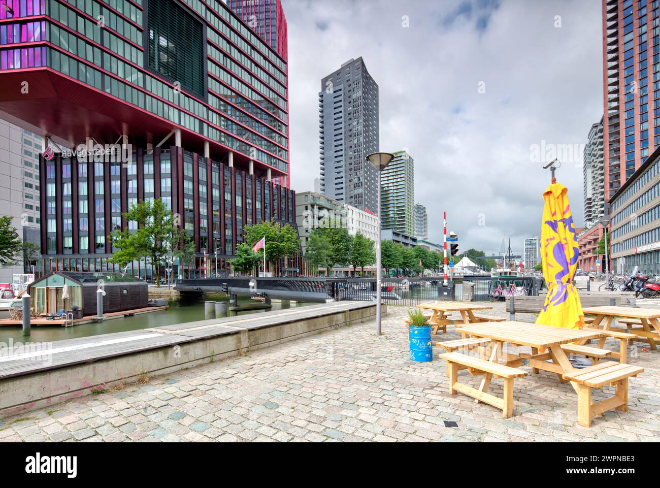 Wijnhaven district, modern urban architecture, high-rise building ...