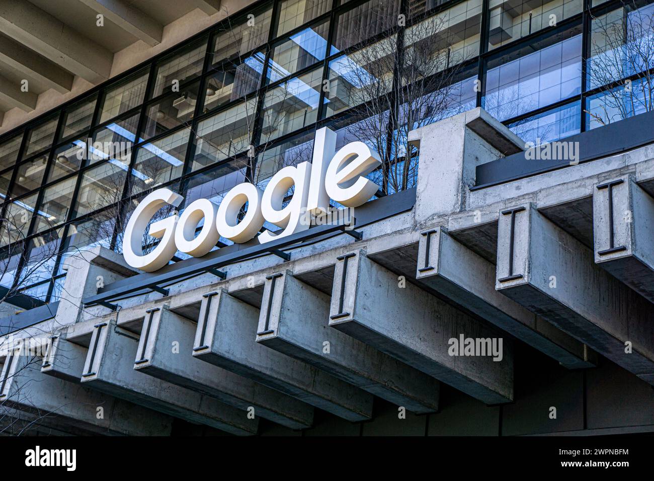 Google office new york hi-res stock photography and images - Alamy