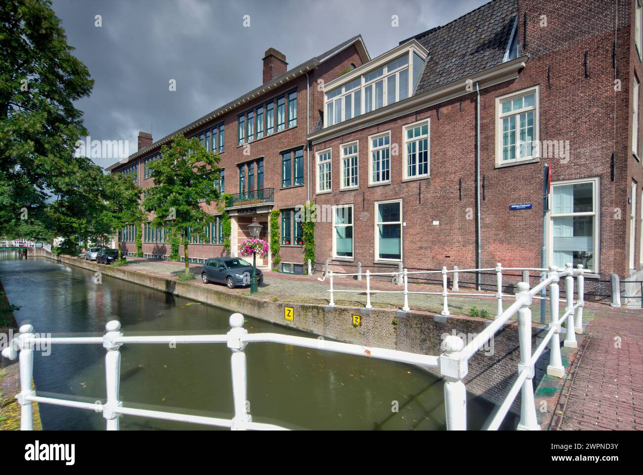 Groenhazengracht, house facade, architecture, local view, Leiden, South ...