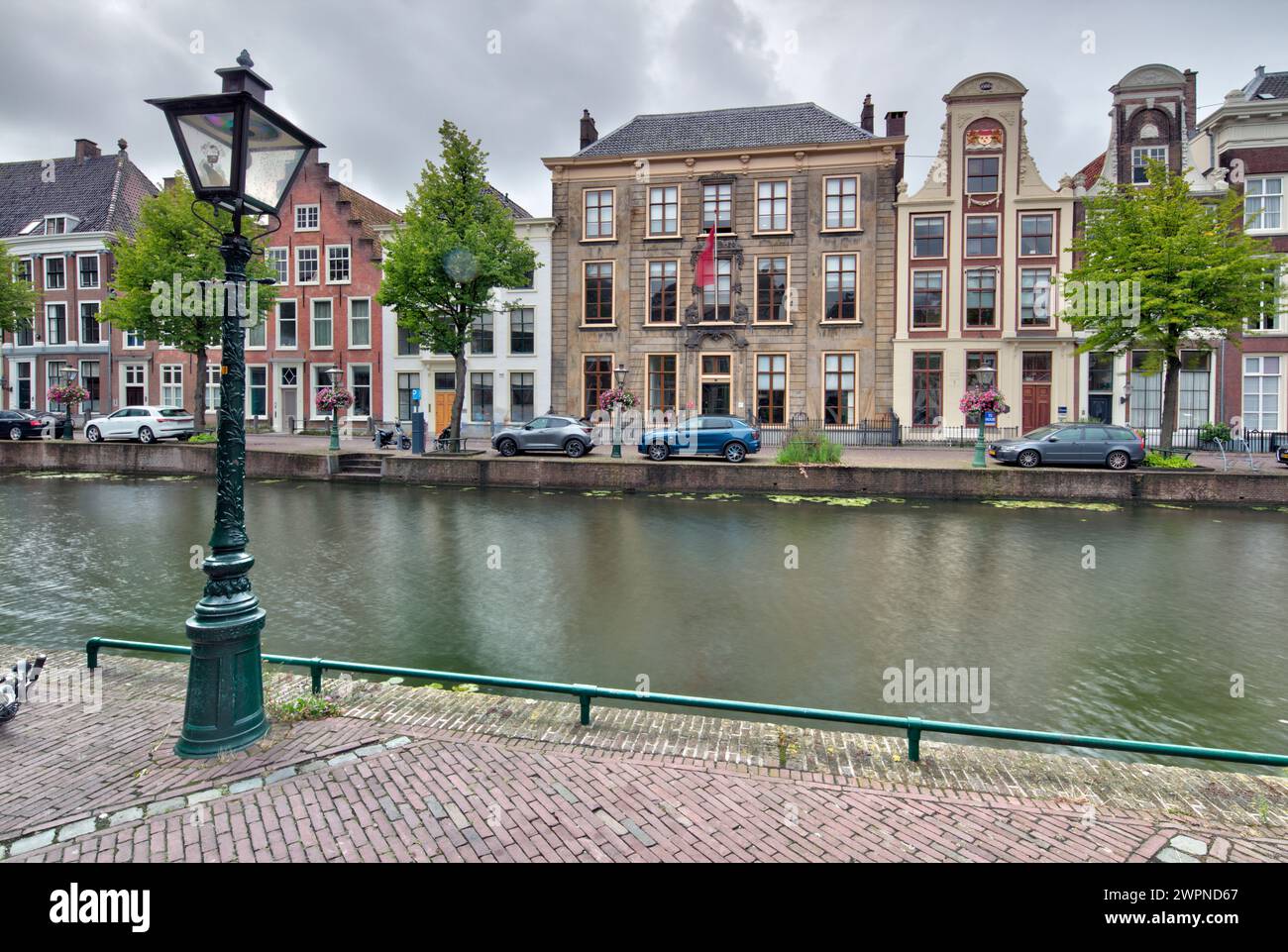 house facade, architecture, Rapenburg, canal, local view, Leiden, South ...
