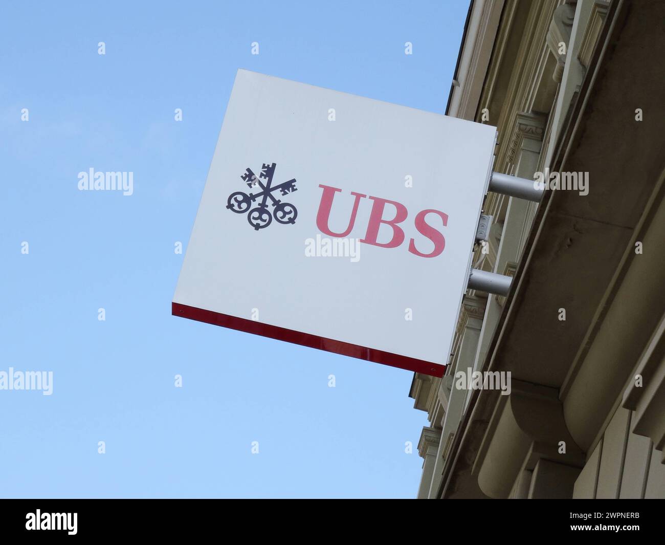 Anton Geisser 08.02.2024 AG.Schweiz. Bild : Bank UBS Logo Schriftzug ...