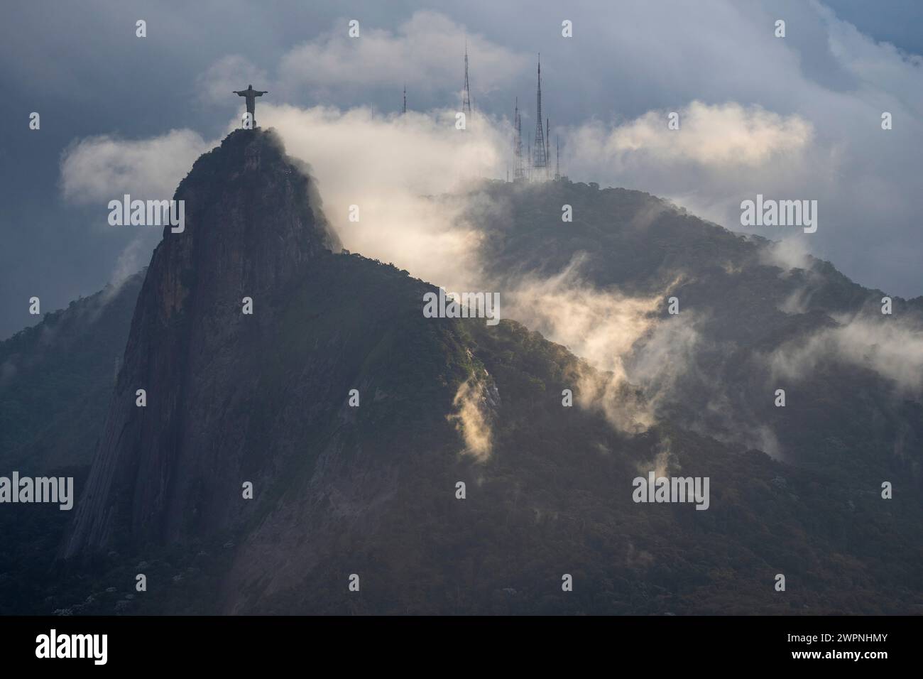 Jesus statue and brazil hi-res stock photography and images - Alamy