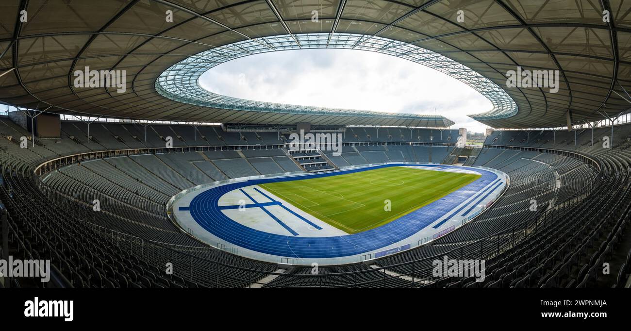 Olympic Stadium Berlin, Panorama, Stadium Oval Stock Photo - Alamy