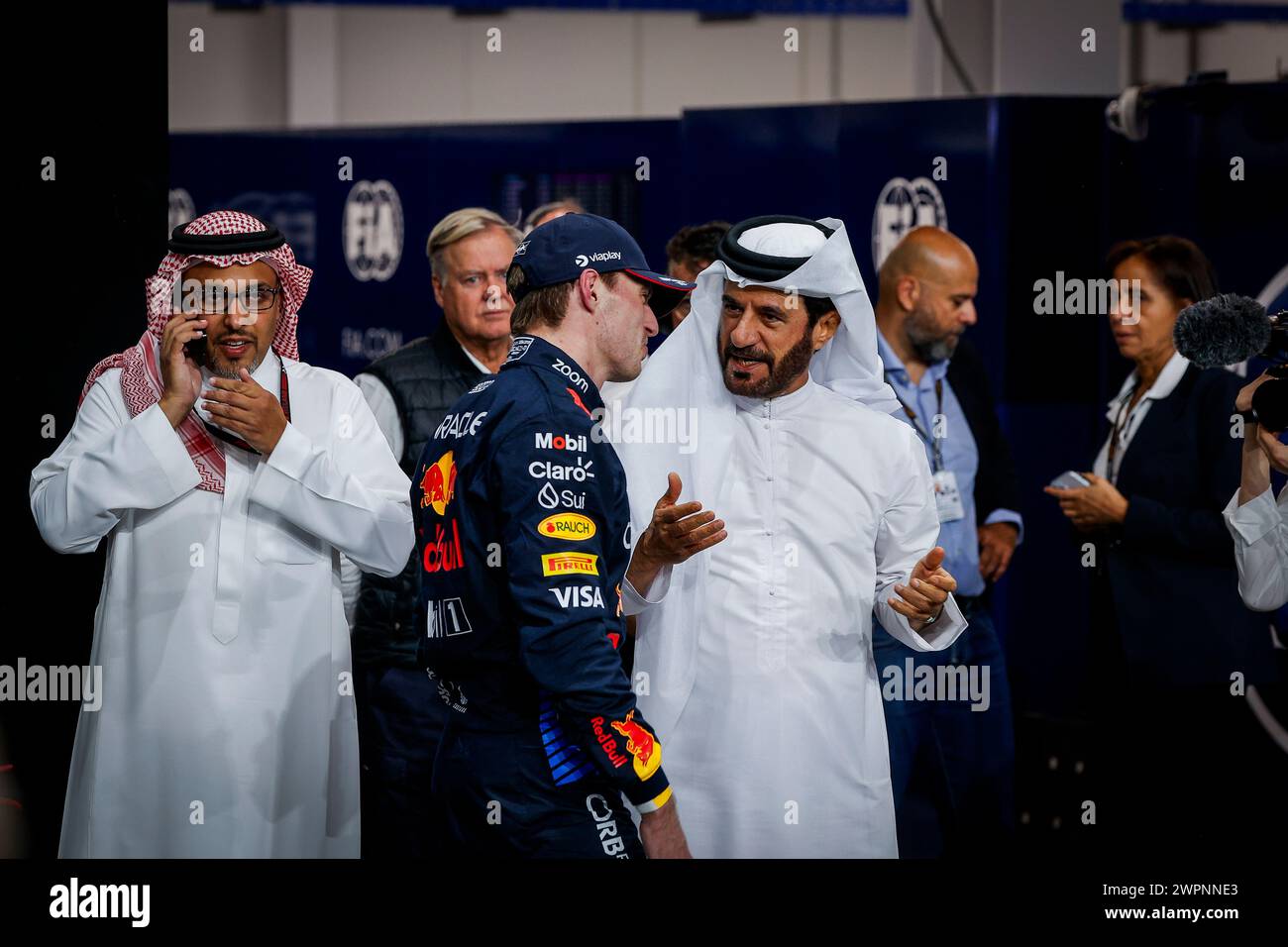 Jeddah, Arabie Saoudite. 08th Mar, 2024. VERSTAPPEN Max (ned), Red Bull Racing RB20 and BEN ...