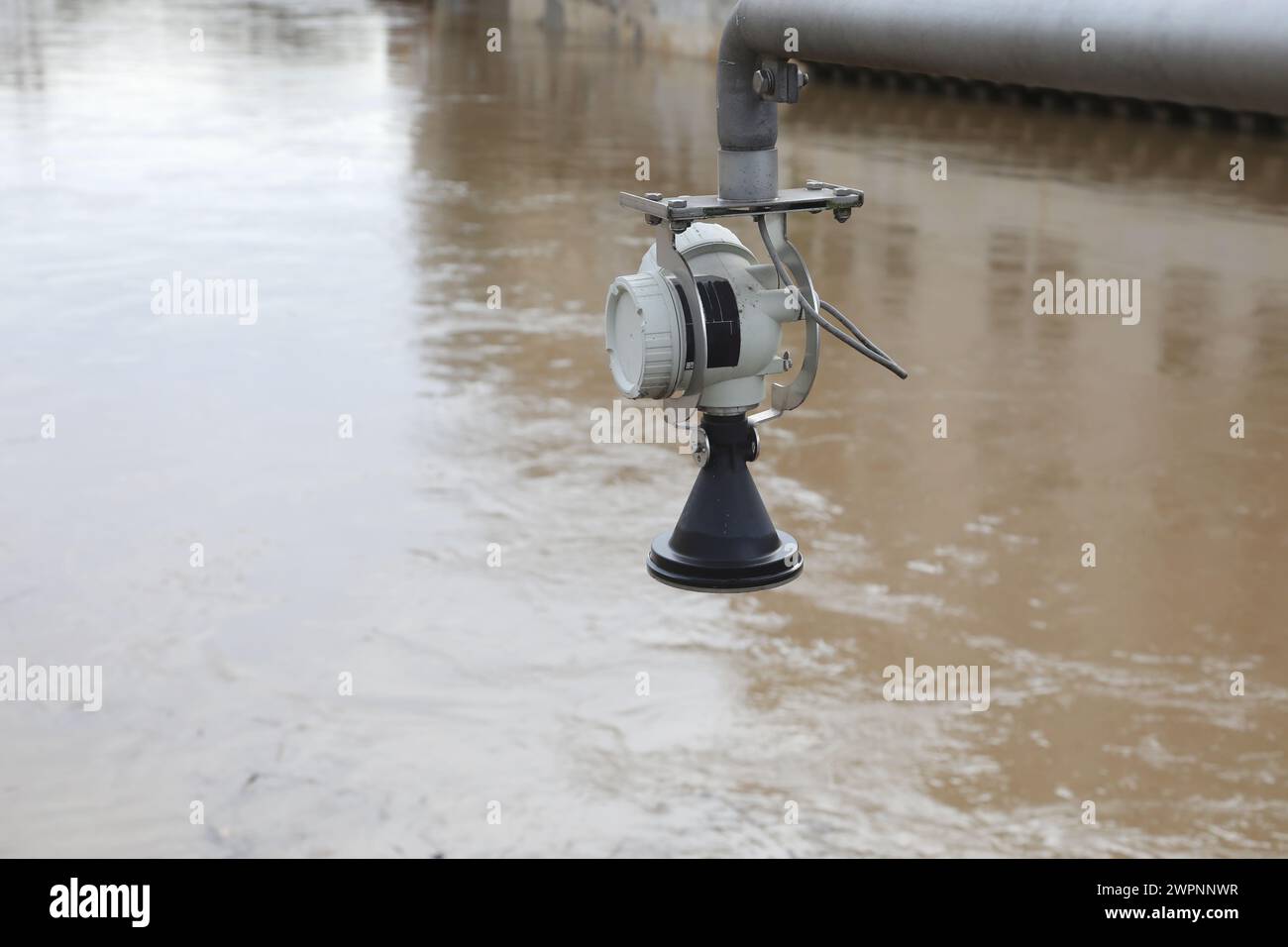 Ultrasonic Hydrometric Probe for River Water Level Measurement and ...