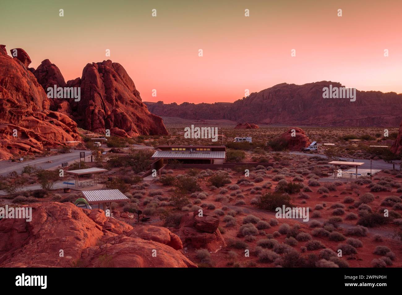 Amazing and colourful scenery in Valley of Fire State Park, Nevada, USA ...