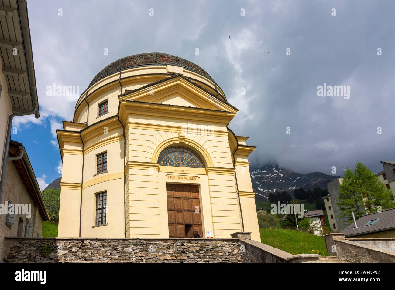 Church in moesa hi-res stock photography and images - Alamy