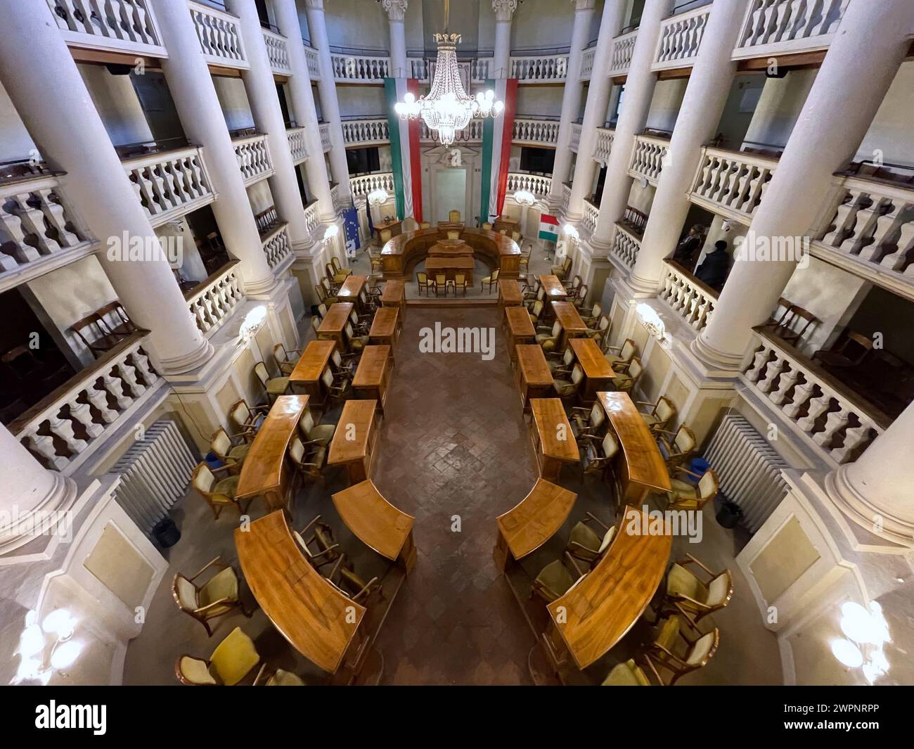 The Tricolor Room, the place where the Italian flag was born: the hall ...