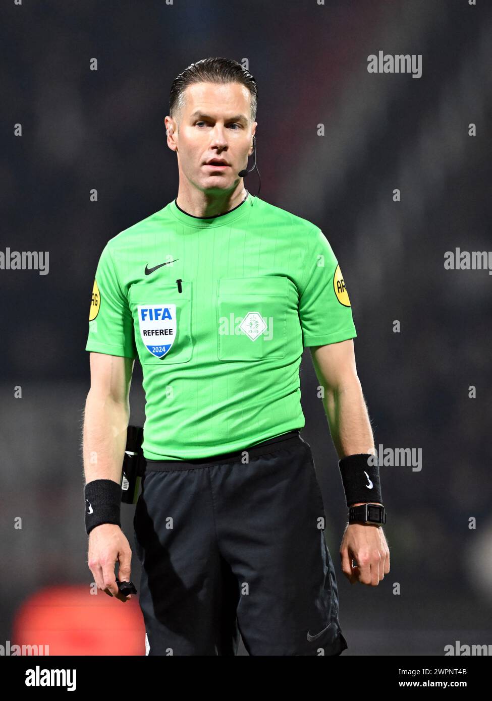 DEVENTER - Referee Danny Makkelie during the Dutch Eredivisie match ...