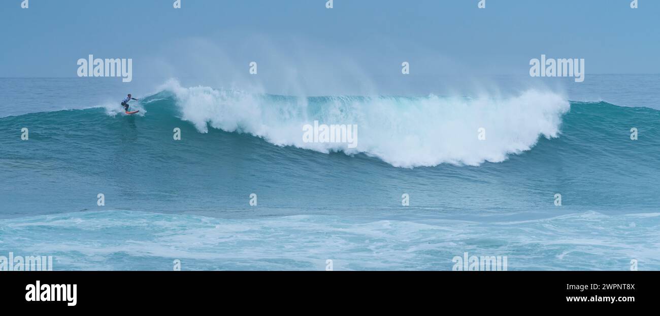 "Giant Cow" surf competition. Storm surge with big waves. Santander ...