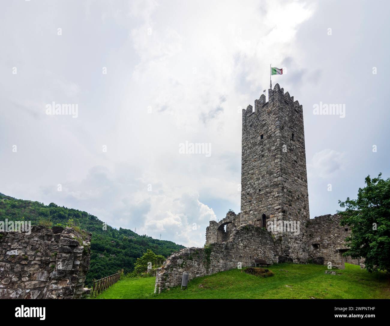 Breno castle hi-res stock photography and images - Alamy
