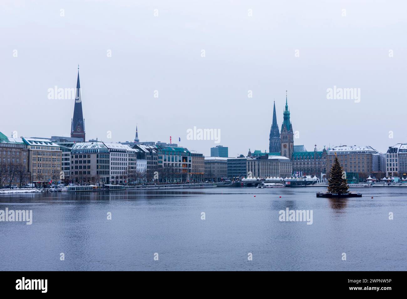 Hamburg, lake Binnenalster, towers of churches Sankt Petri and Sankt ...