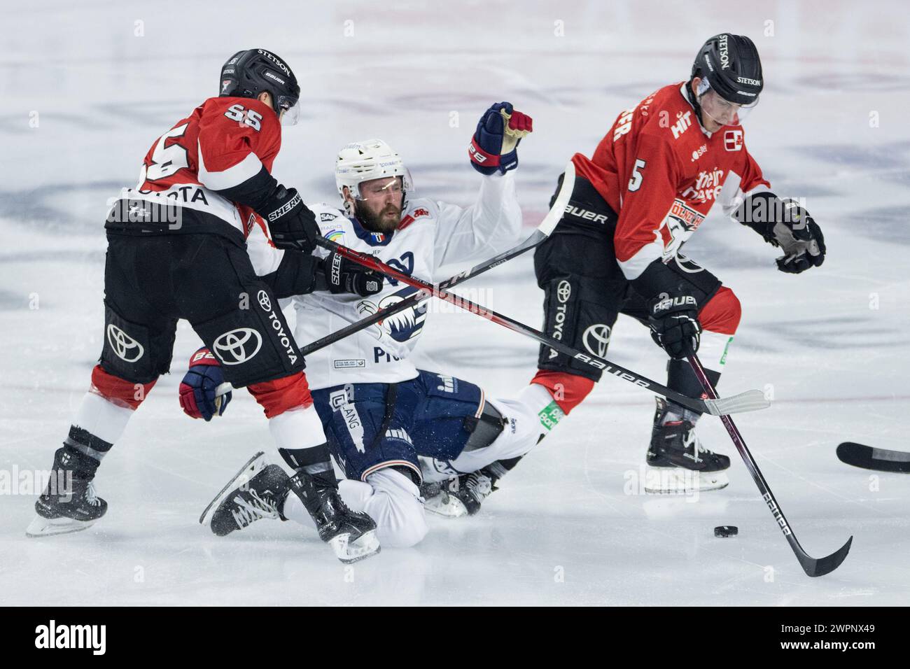 Robin van calster hi-res stock photography and images - Alamy