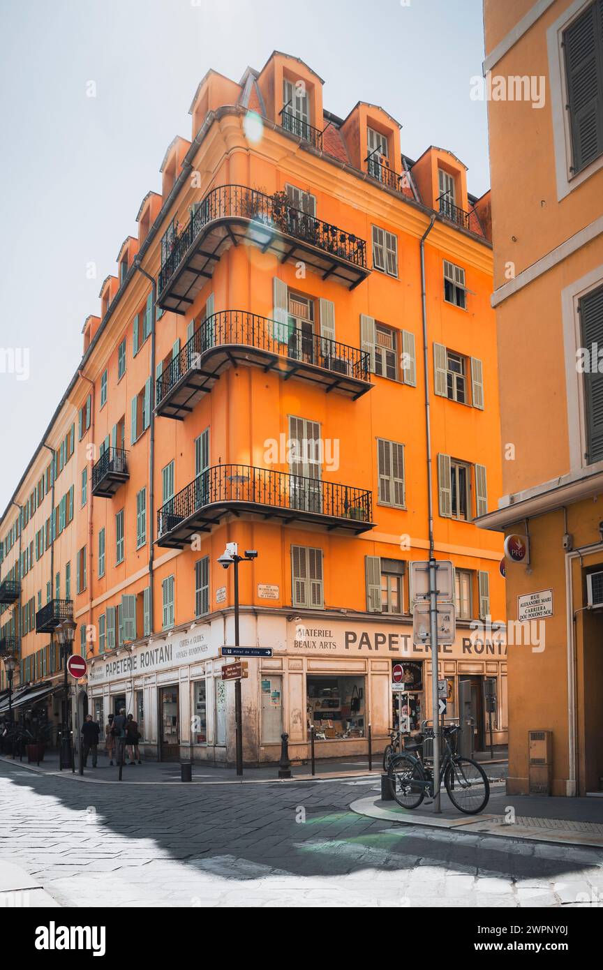 Summer street orange hi-res stock photography and images - Alamy