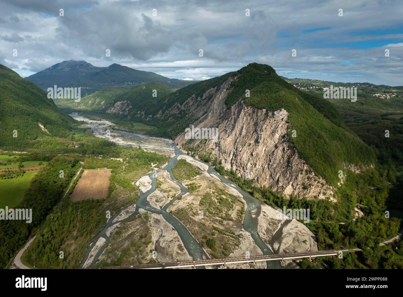 Apennine scenery hi-res stock photography and images - Alamy