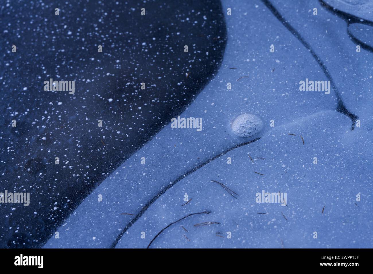 Frozen structures hi-res stock photography and images - Alamy