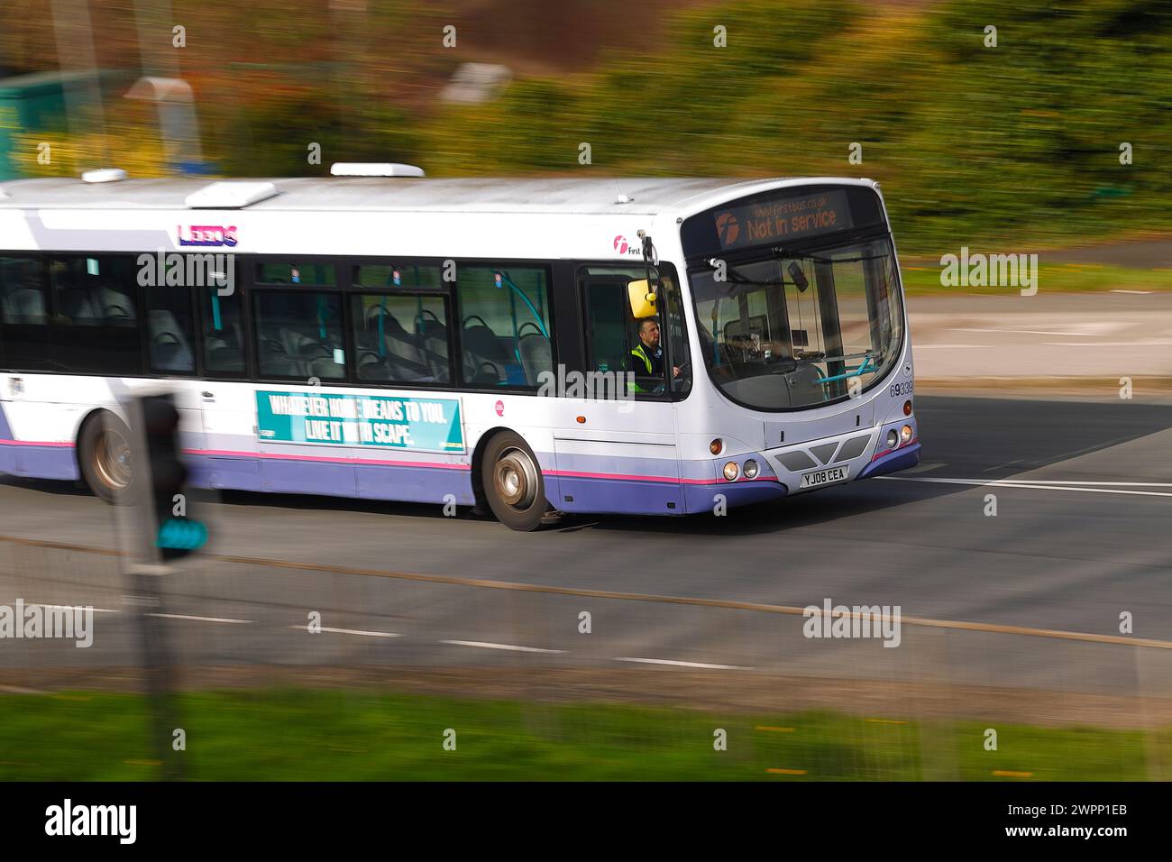 First bus leeds hi-res stock photography and images - Alamy