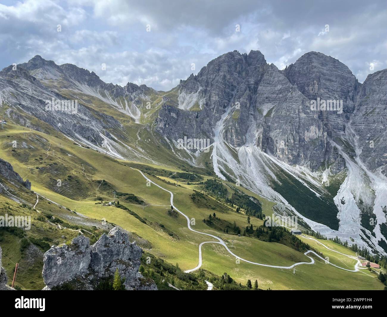Ski area and hiking area Schlick 2000, Stubaital, Tyrol, sun, clouds ...