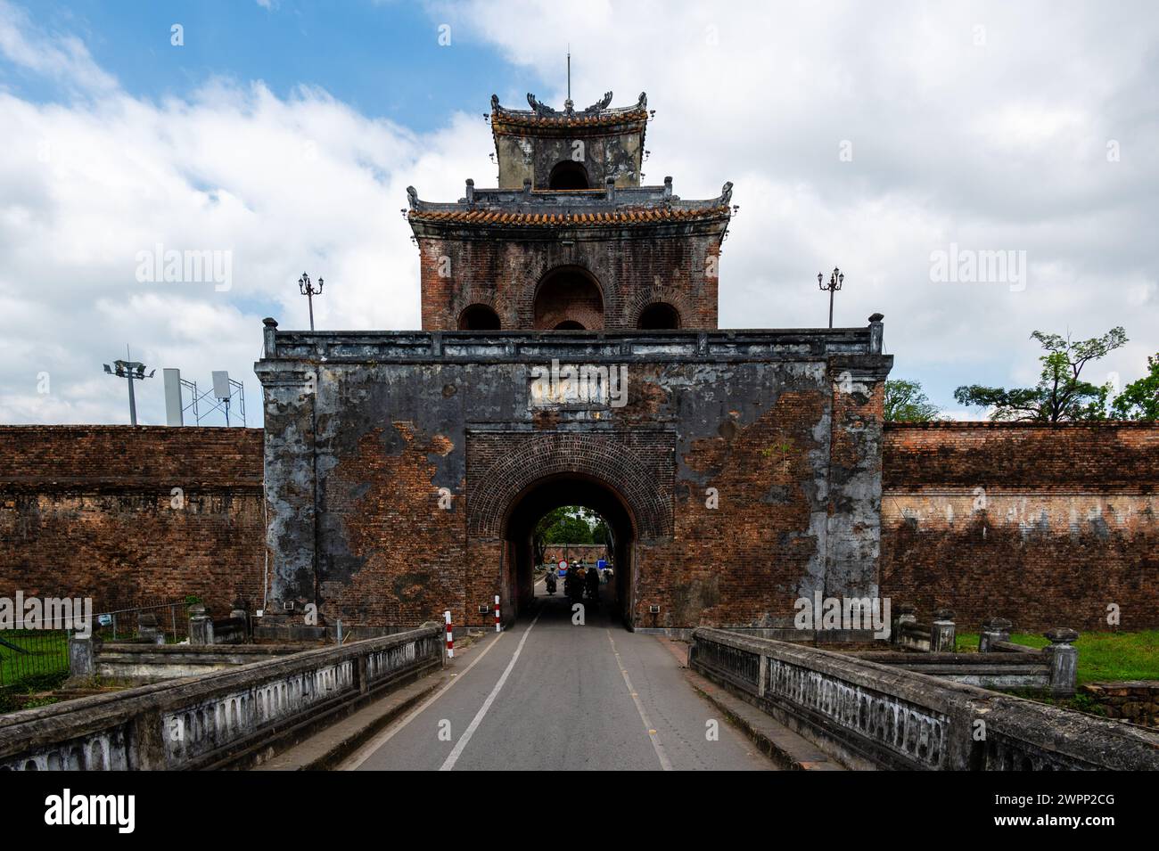 The palace gate, Imperial Palace moat, Vietnam Stock Photo - Alamy