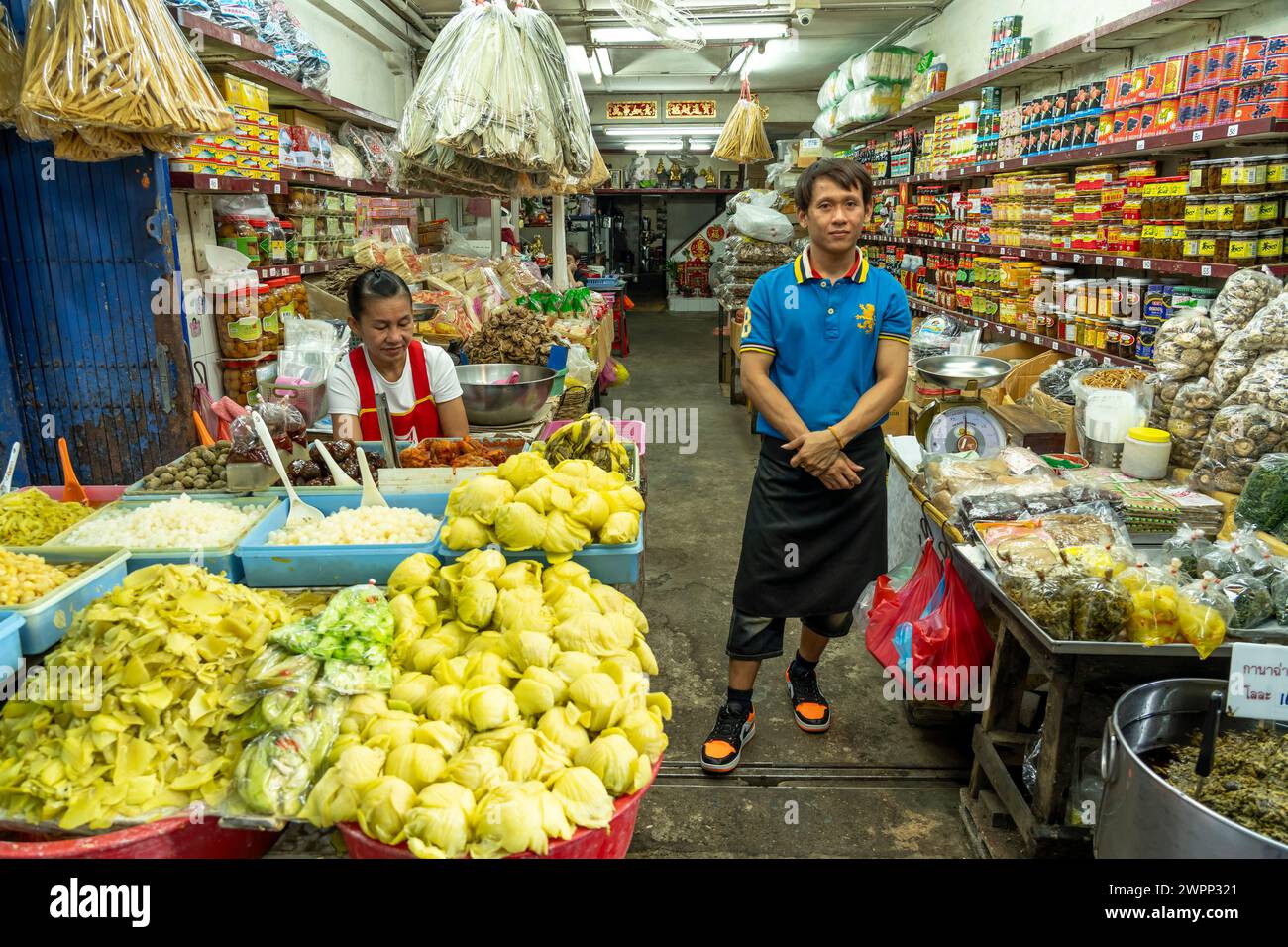 Chinese grocery store hi-res stock photography and images - Alamy