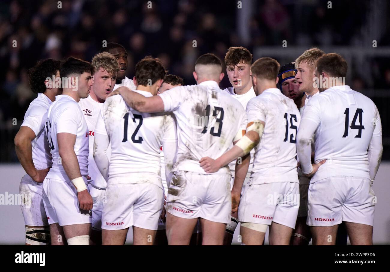 England players have a team huddle during the 2024 U20 Six Nations ...