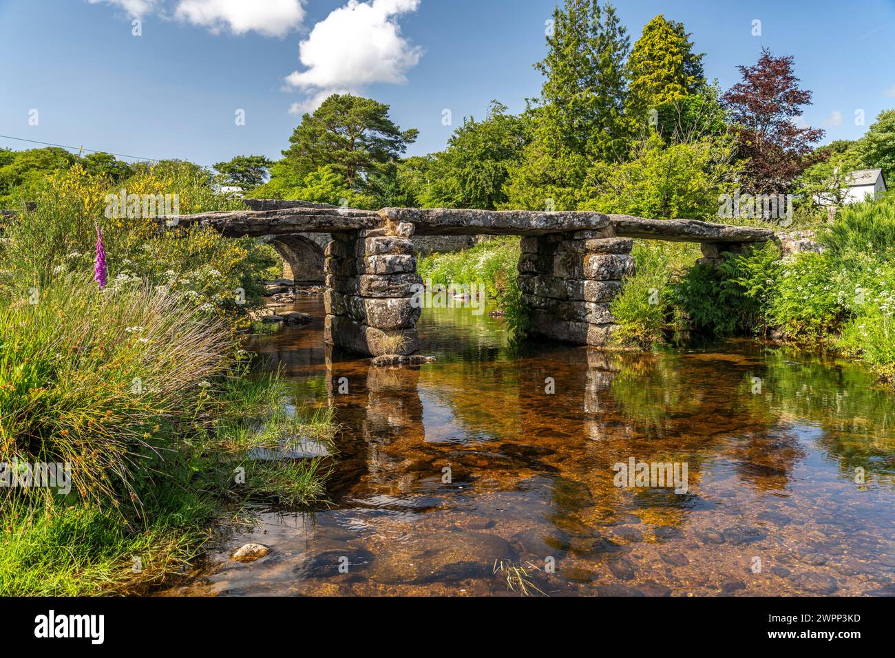 England medieval stone bridge hi-res stock photography and images - Alamy