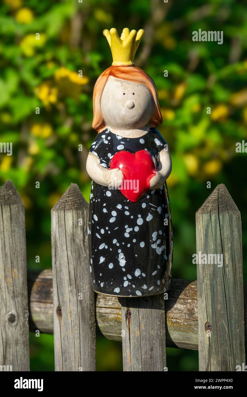 Nehren, district of Tübingen, Princess fence figure with heart in the ...
