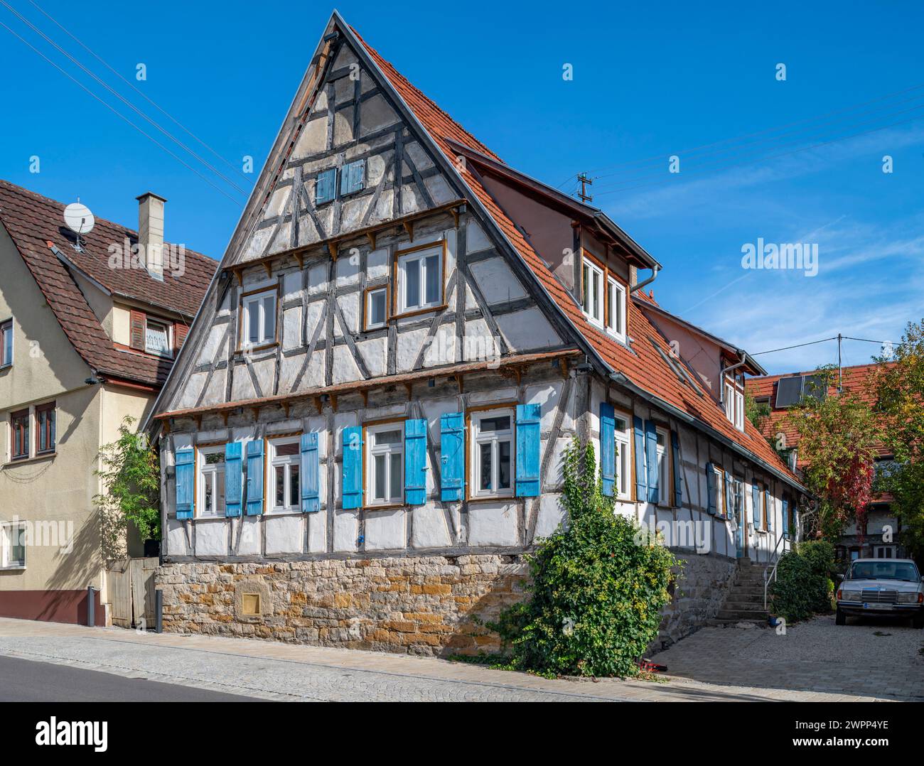 Gable with two bonded roofs hi-res stock photography and images - Alamy Gable with two bonded roofs hi-res stock photography and images - Alamy