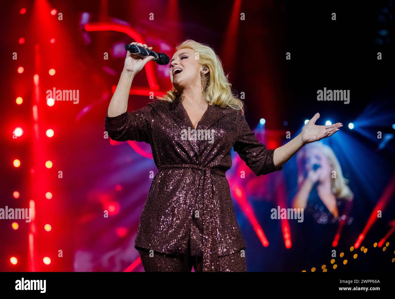AMSTERDAM - A performance by Samantha Steenwijk during the twelfth ...