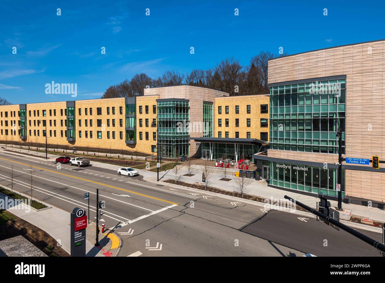 The Forbes Beeler apartment building on the Carnegie Mellon campus in ...
