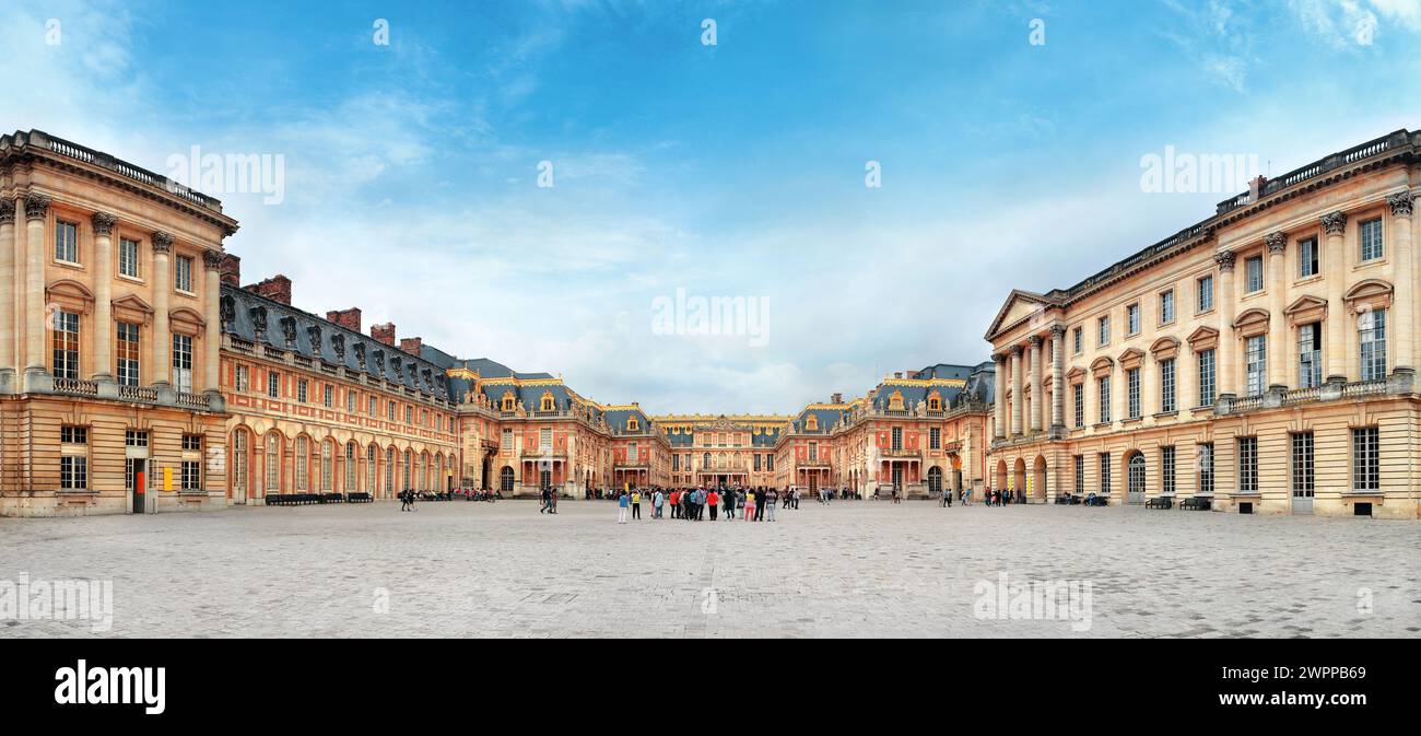 France versailles palace panorama hi-res stock photography and images ...
