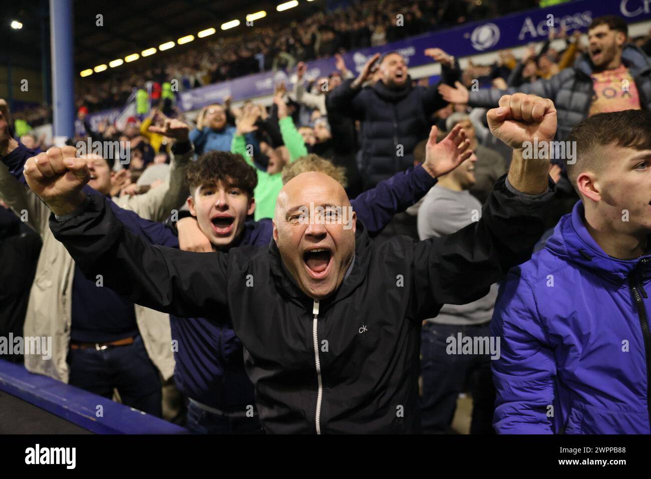 Sheffield wednesday vs leeds united hi-res stock photography and images ...