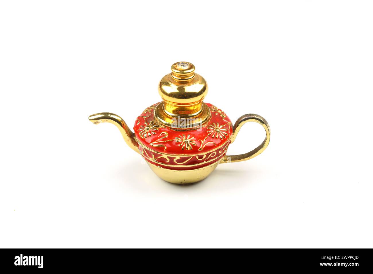 small antique oil lamp for decoration Stock Photo - Alamy