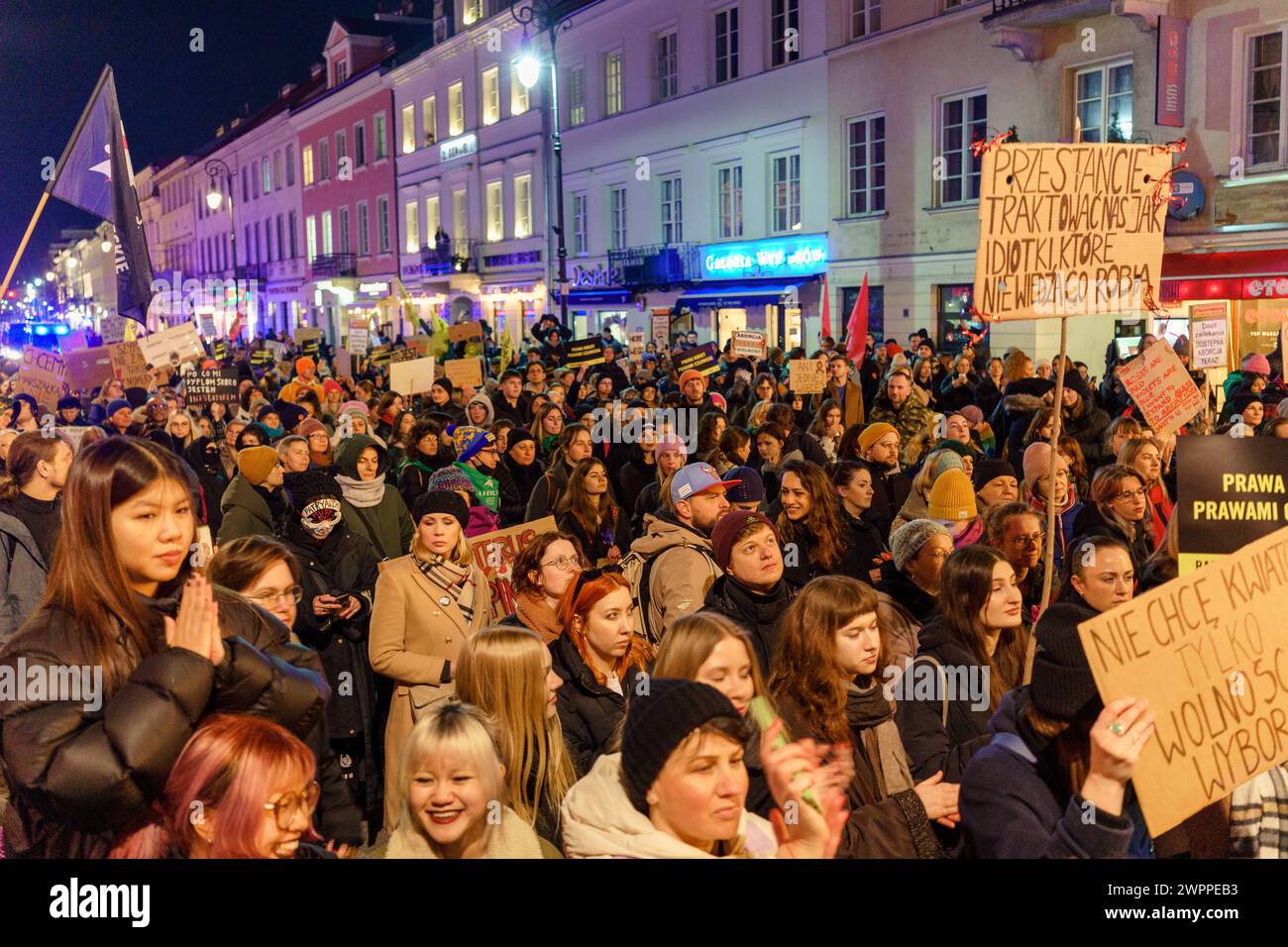 Protest in defense of the availability of emergency contraception in ...