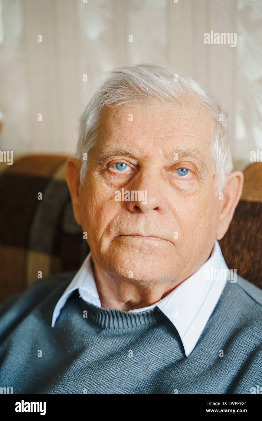 Elderly senior romantic love couple. Old retired man woman together ...