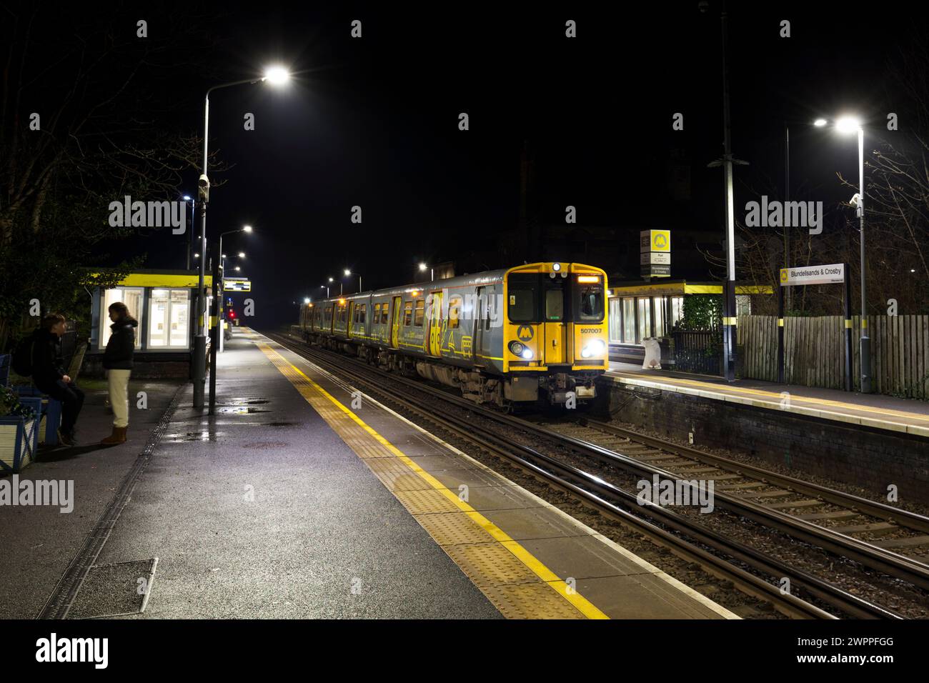 Merseyrail electrics class 507 third rail electric train 507007 at ...