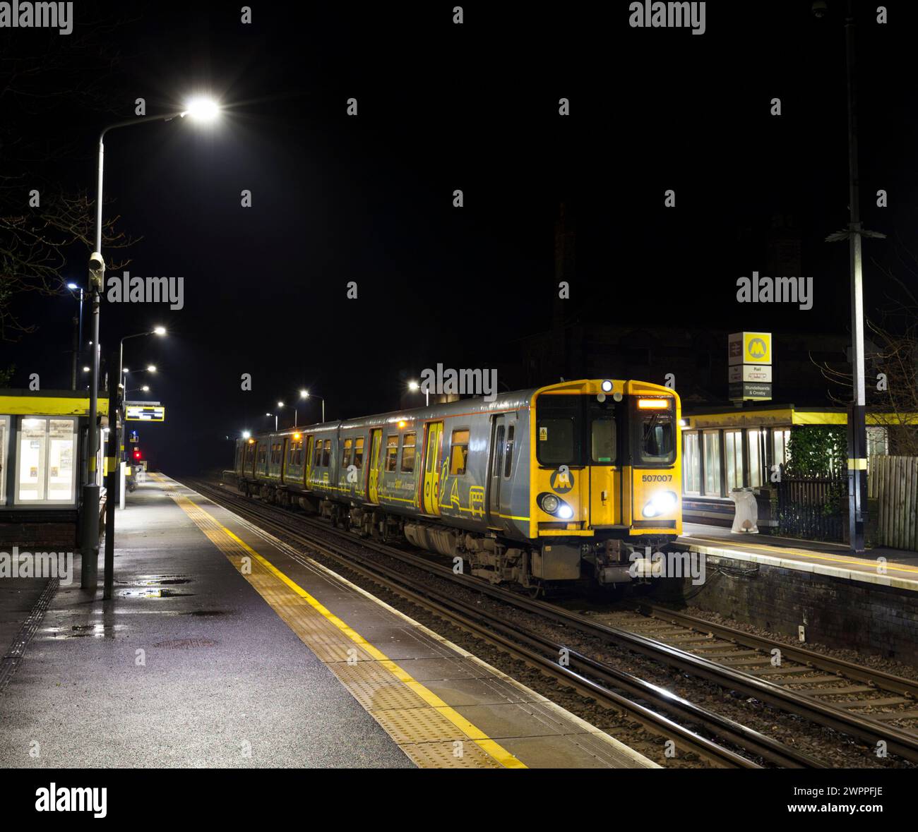 Third class rail travel hi-res stock photography and images - Alamy