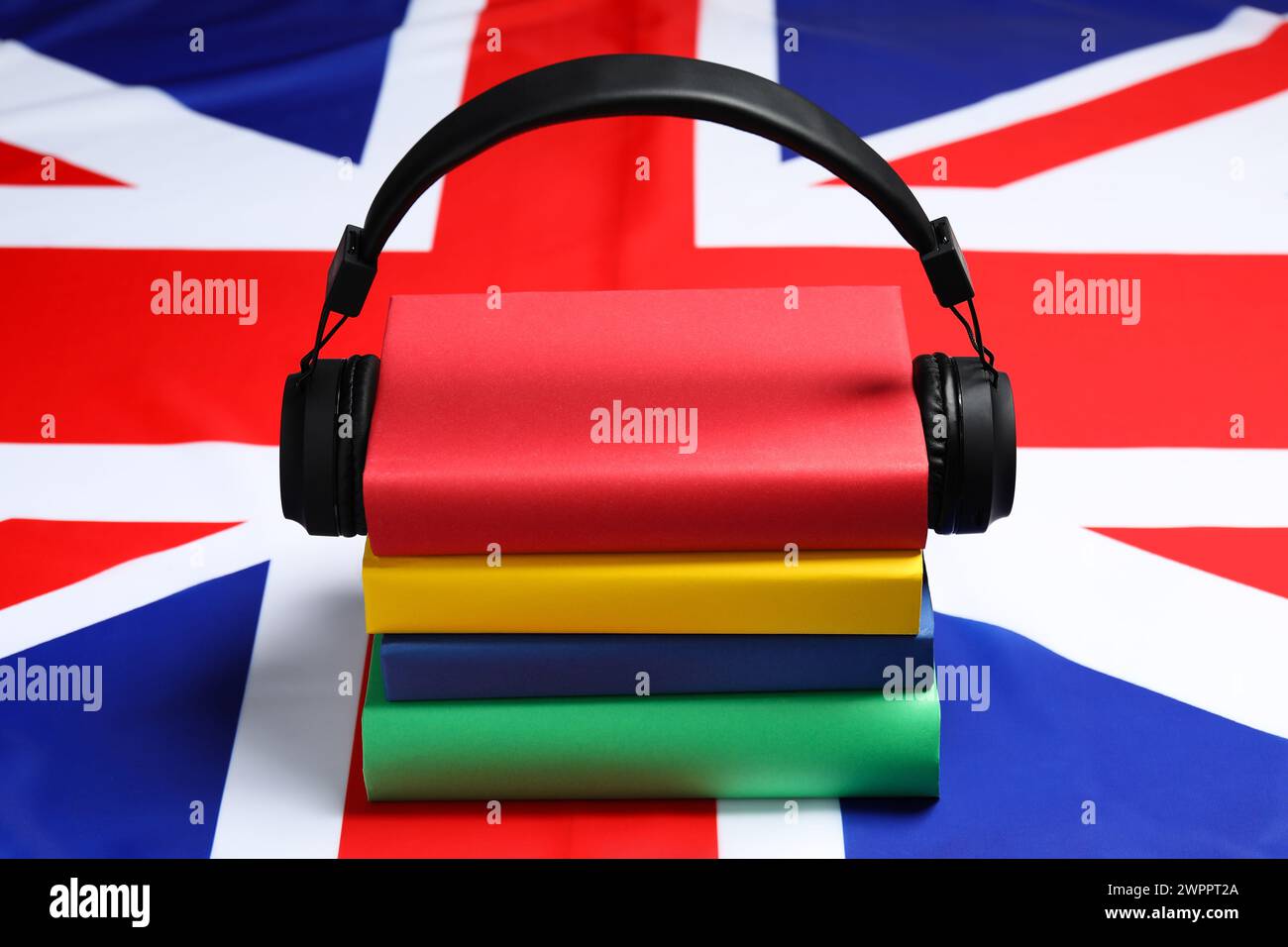 Learn language headphones hi-res stock photography and images - Alamy