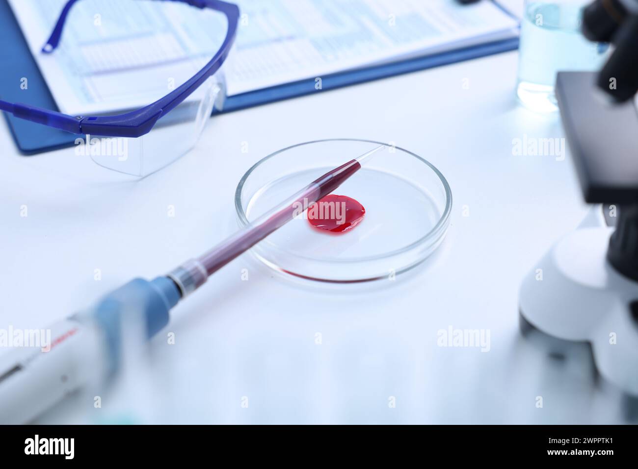 Bacteria clinic hi-res stock photography and images - Alamy