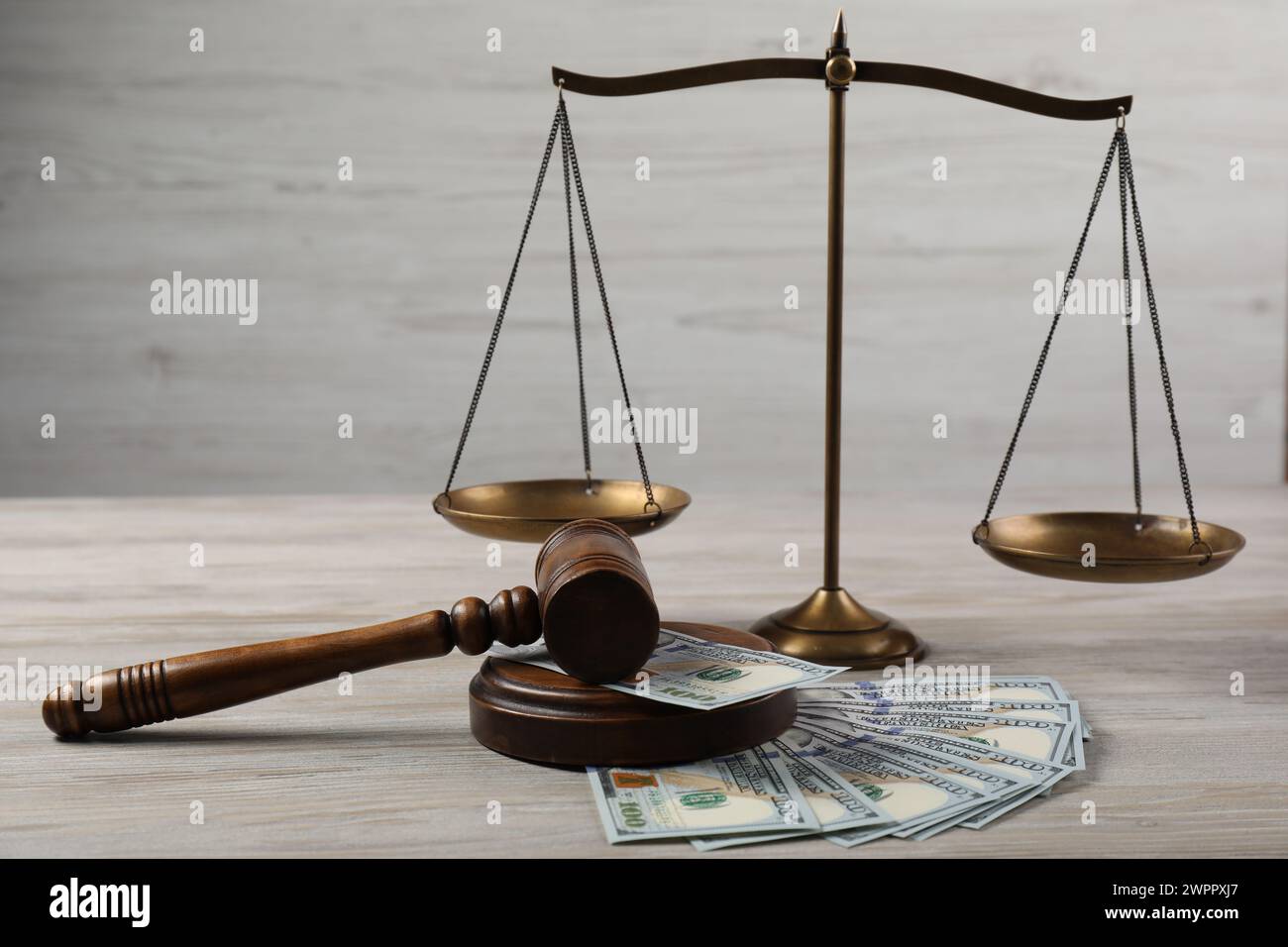 Justice scales dollar banknotes hi-res stock photography and images - Alamy