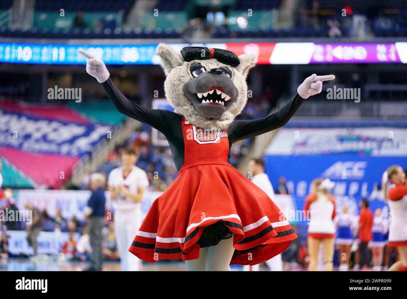 Greensboro, North Carolina, USA. 8th Mar, 2024. NC State's mascot MRS ...
